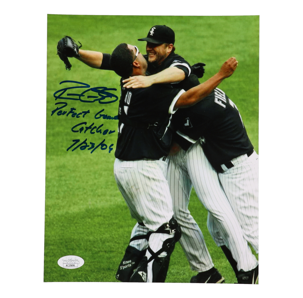 Ramon Castro Signed White Sox 8x10 Photo Inscribed "Perfect Game ...