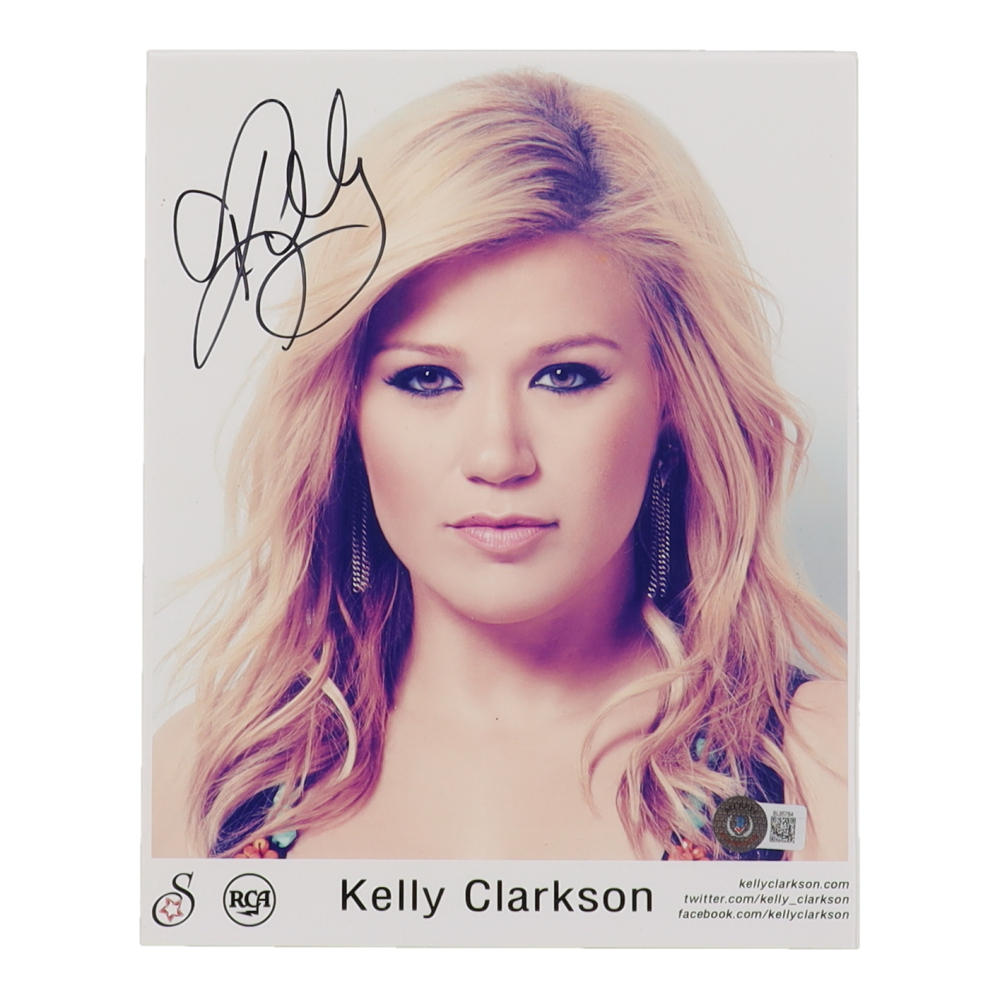 Kelly Clarkson Signed 8x10 Photo (Beckett) | Pristine Auction