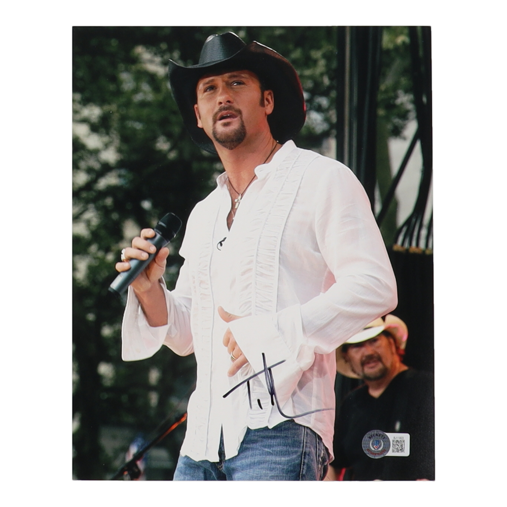 Tim McGraw Signed 8x10 Photo (Beckett) | Pristine Auction