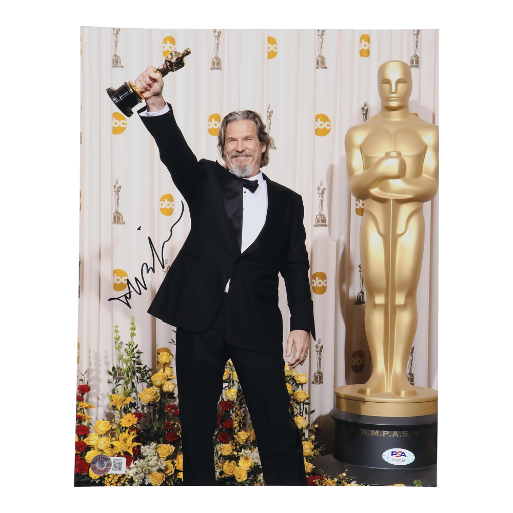 Jeff Bridges Signed 11x14 Photo (Beckett) | Pristine Auction