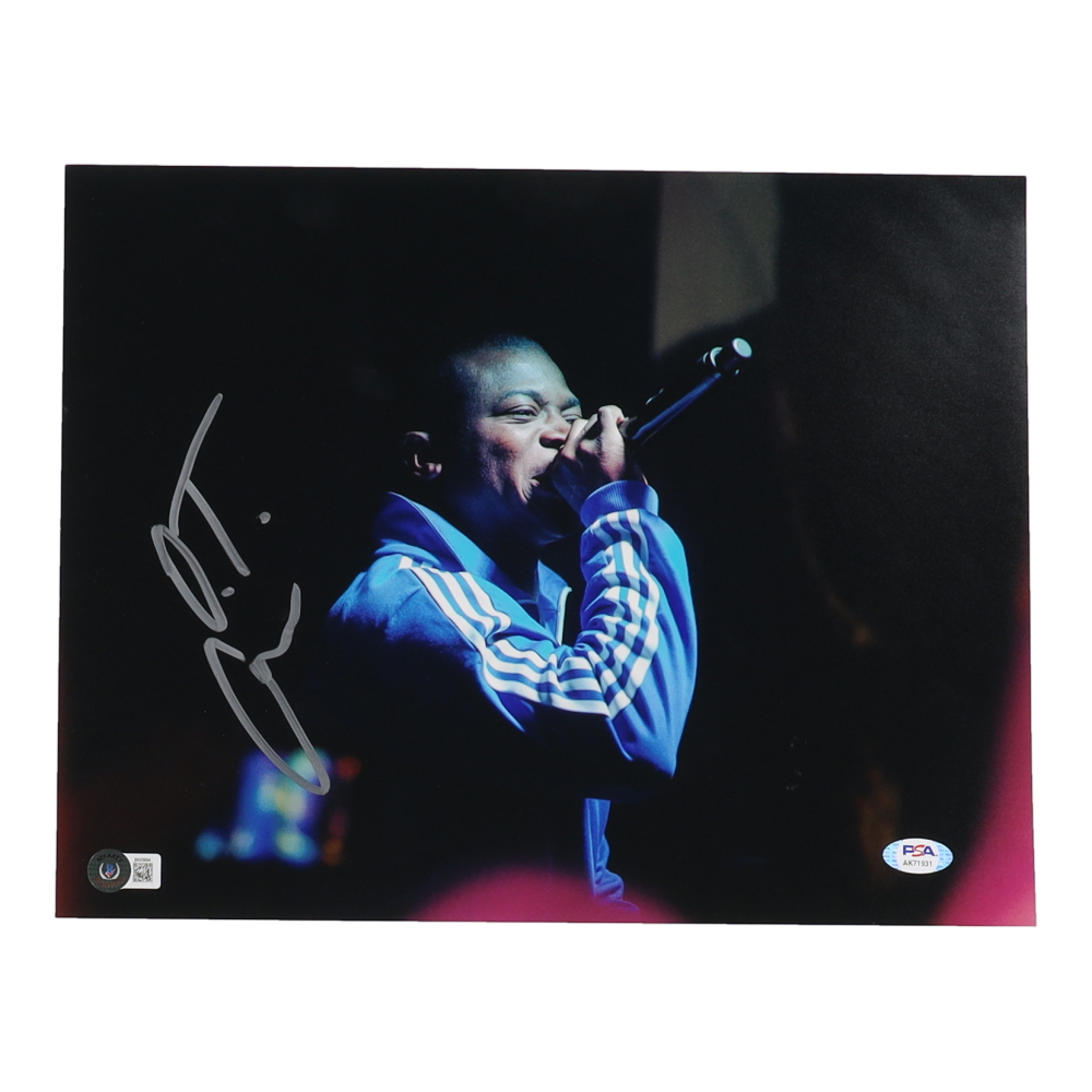 O.T. Genasis Signed 11x14 Photo (Beckett) | Pristine Auction