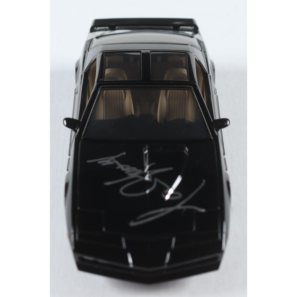 David Hasselhoff Signed "Knight Rider" 1:24 Diecast Car (Beckett ...