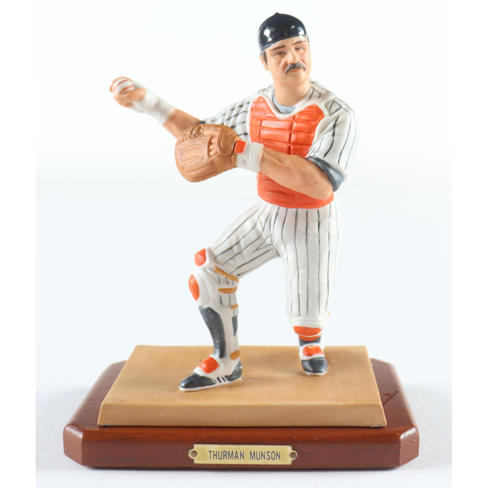 Thurman Munson LE Yankees Vintage Ceramic Statue | Pristine Auction