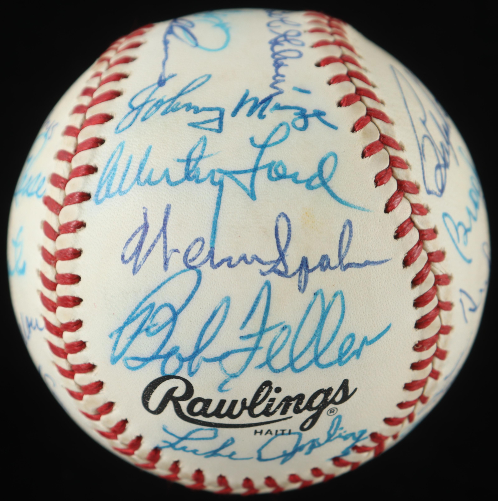 Hall of Famers ONL Baseball Signed by (26) with Hank Aaron, Willie Mays ...