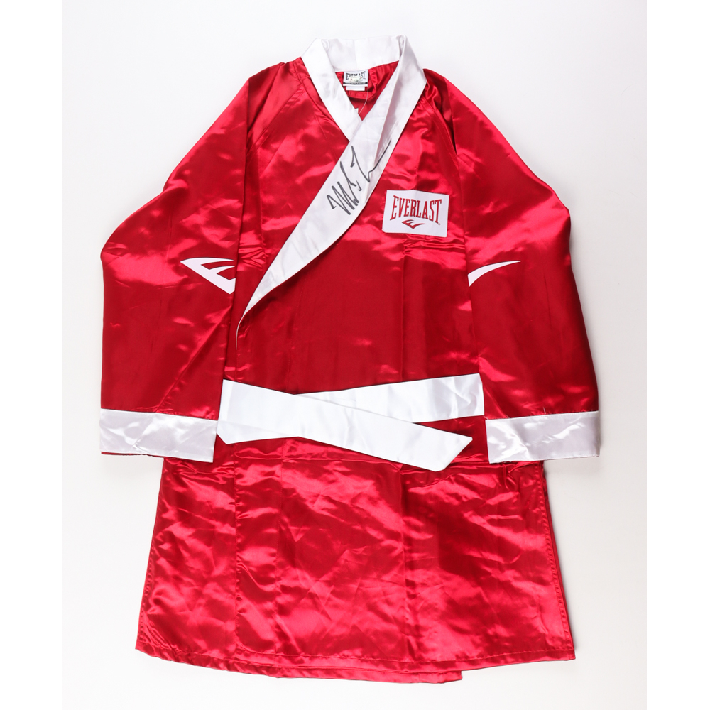 Mike Tyson Signed Everlast Boxing Robe (Tyson) | Pristine Auction