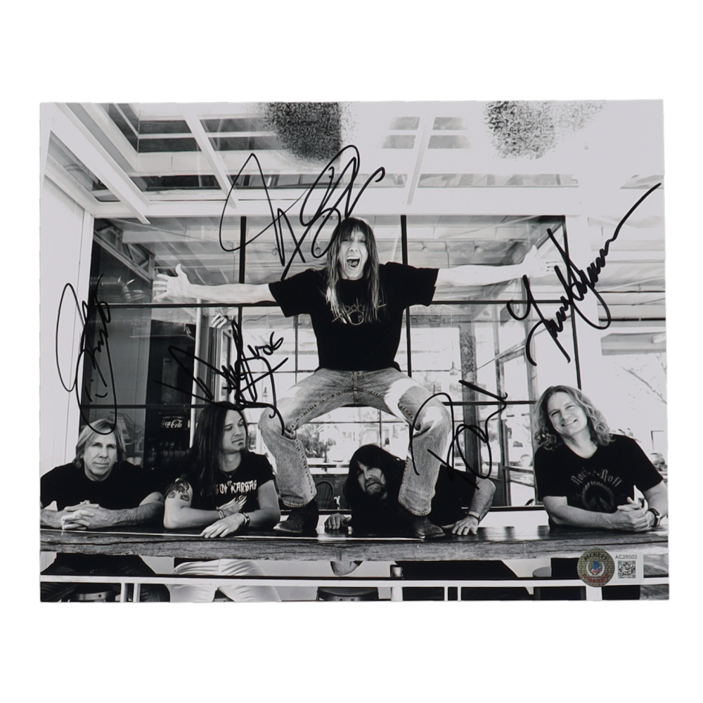 "Tesla" 8x10 Photo Band-Signed by (5) with Frank Hannon, Dave Rude ...