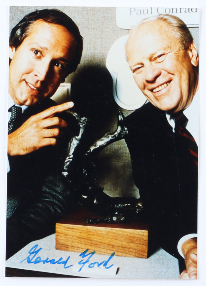 Gerald Ford Signed 3.5x5 Photo (Beckett) | Pristine Auction