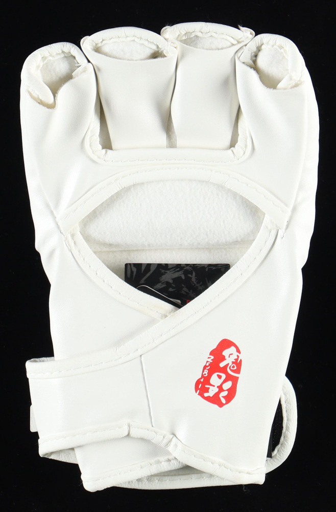 Ian Garry Signed MMA Custom Skeleton Glove (Beckett) | Pristine Auction