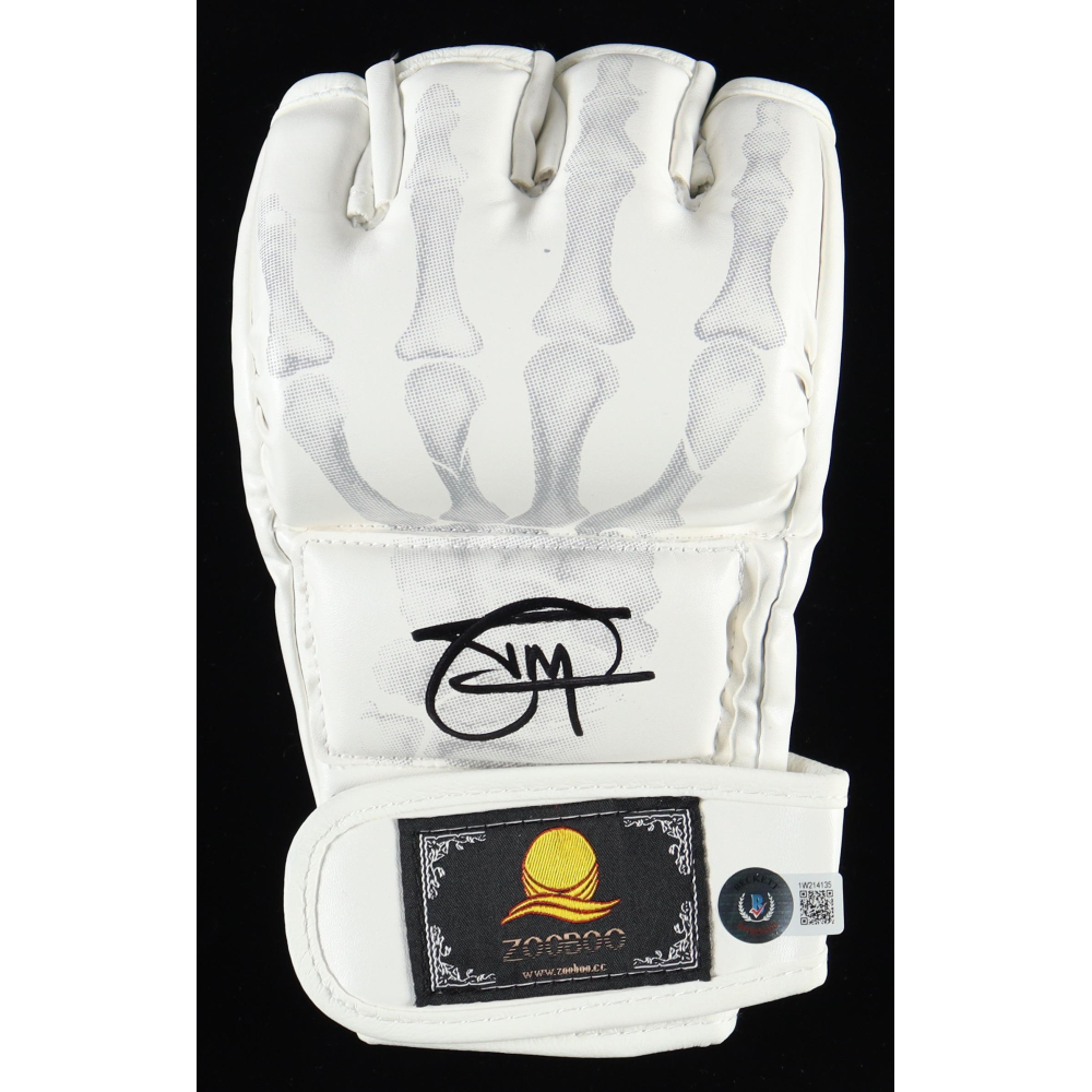 Ian Garry Signed MMA Custom Skeleton Glove (Beckett) | Pristine Auction