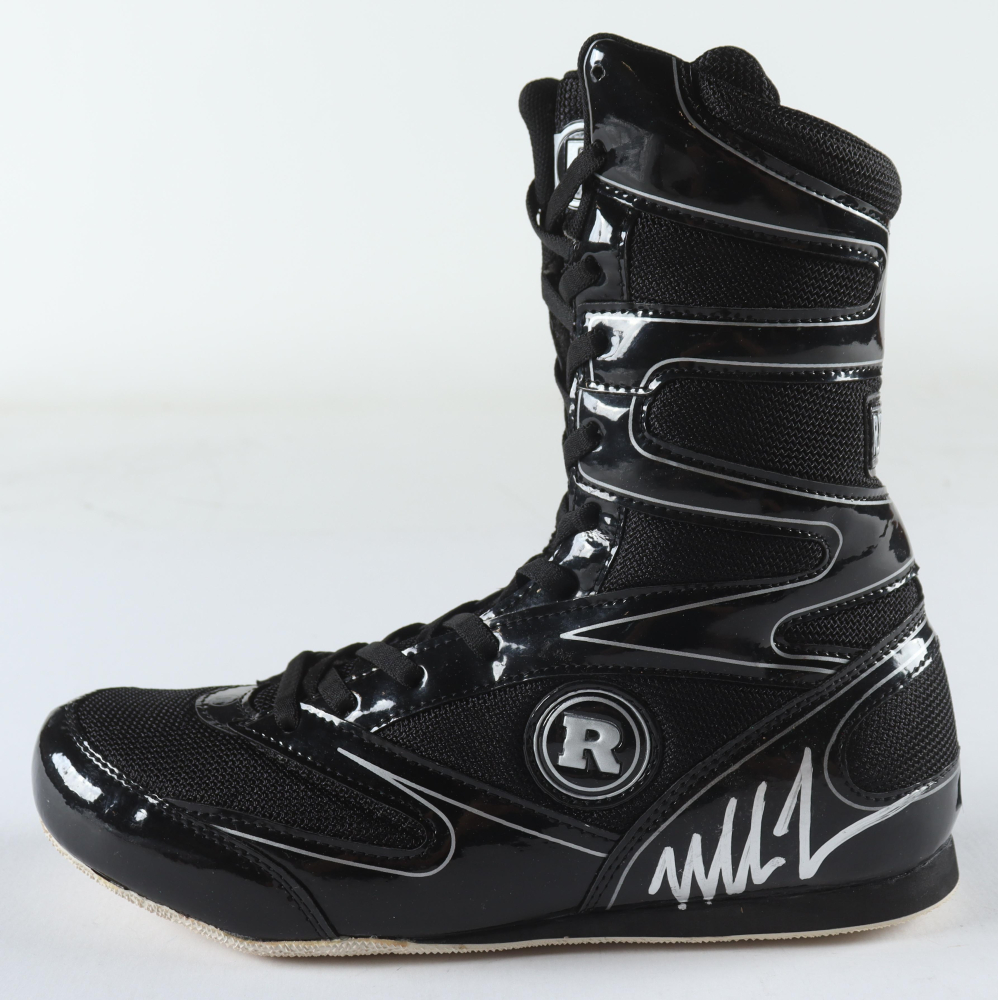 Mike Tyson Signed Ringside Black Boxing Boot (Tyson) | Pristine Auction