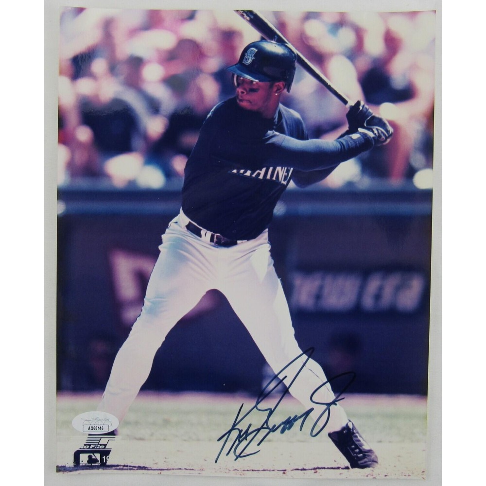 Ken Griffey Jr. Signed Mariners 8x10 Photo (JSA) | Pristine Auction