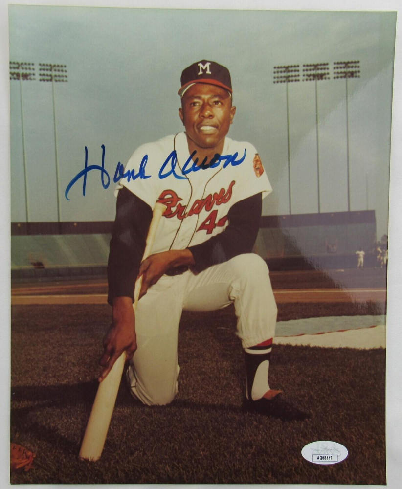 Hank Aaron Signed Braves 8x10 Photo (JSA) | Pristine Auction