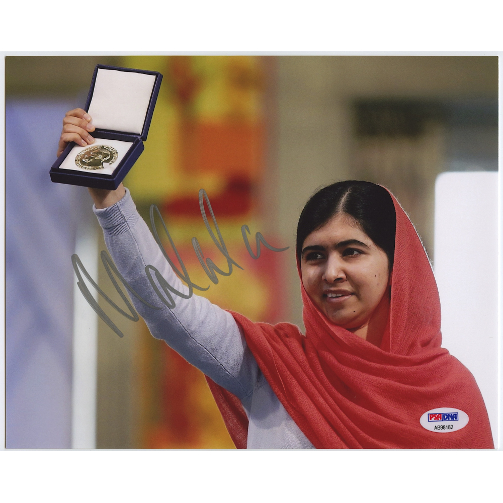 Malala Yousafzai Signed 8x10 Photo (PSA COA) | Pristine Auction