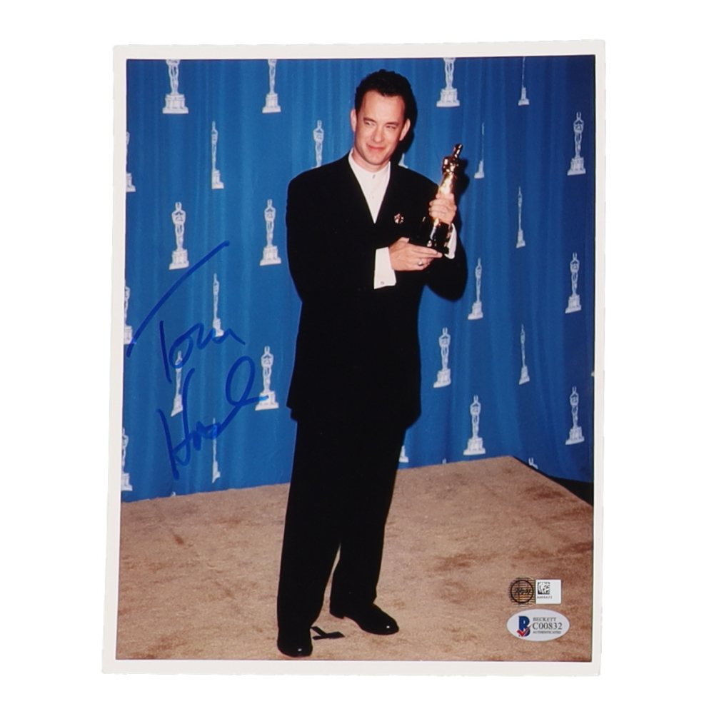 Tom Hanks Signed 8x10 Photo (Beckett) | Pristine Auction