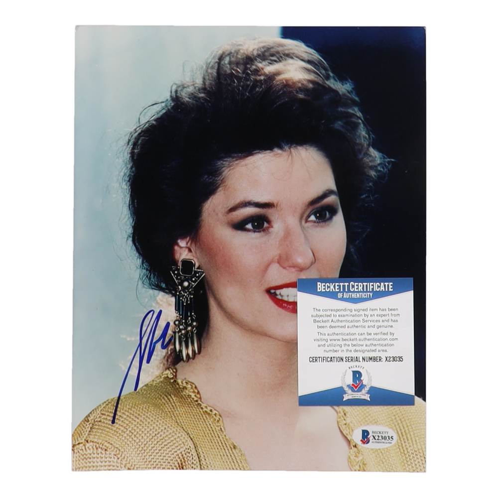 Shania Twain Signed 8x10 Photo (Beckett) | Pristine Auction