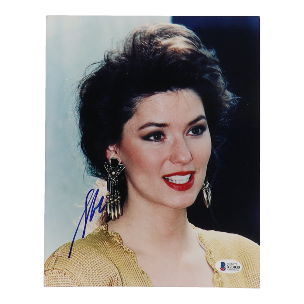 Shania Twain Signed 8x10 Photo (Beckett) | Pristine Auction