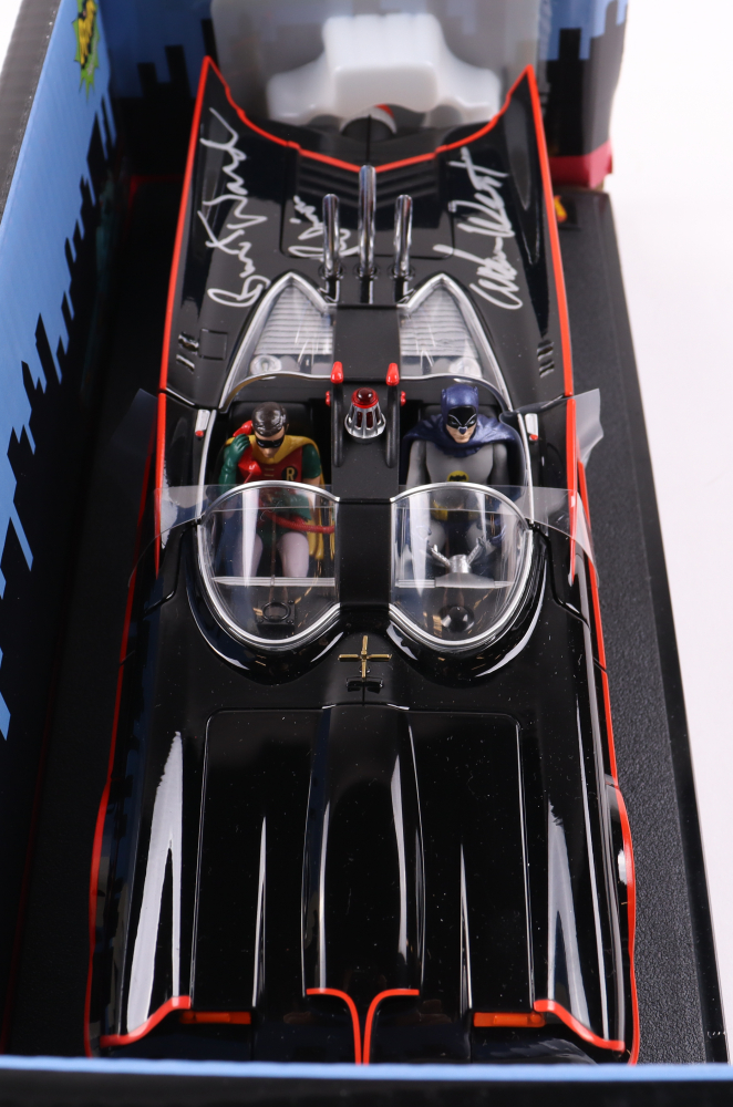 Adam West & Burt Ward Signed Diecast 1:18 Scale Batman 1966 Batmobile ...