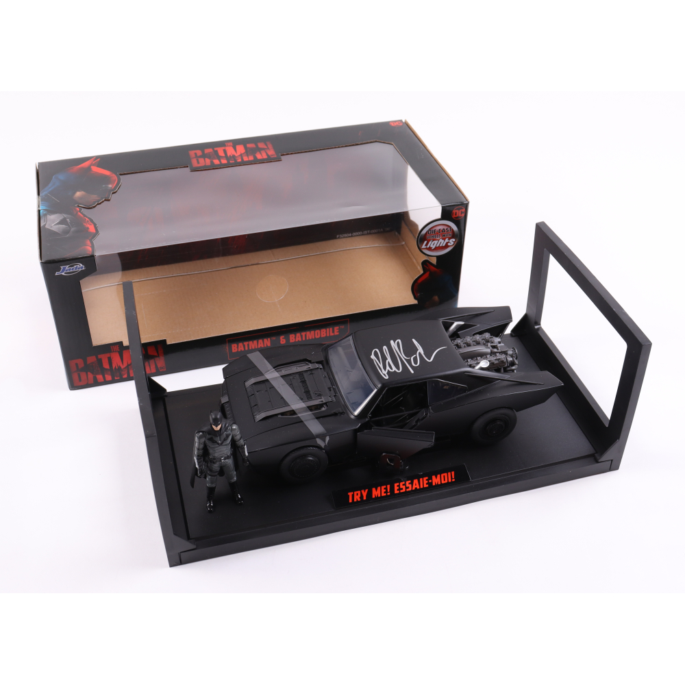 Robert Pattinson Signed Jada 2022 The Batman 1:18 Scale Diecast ...