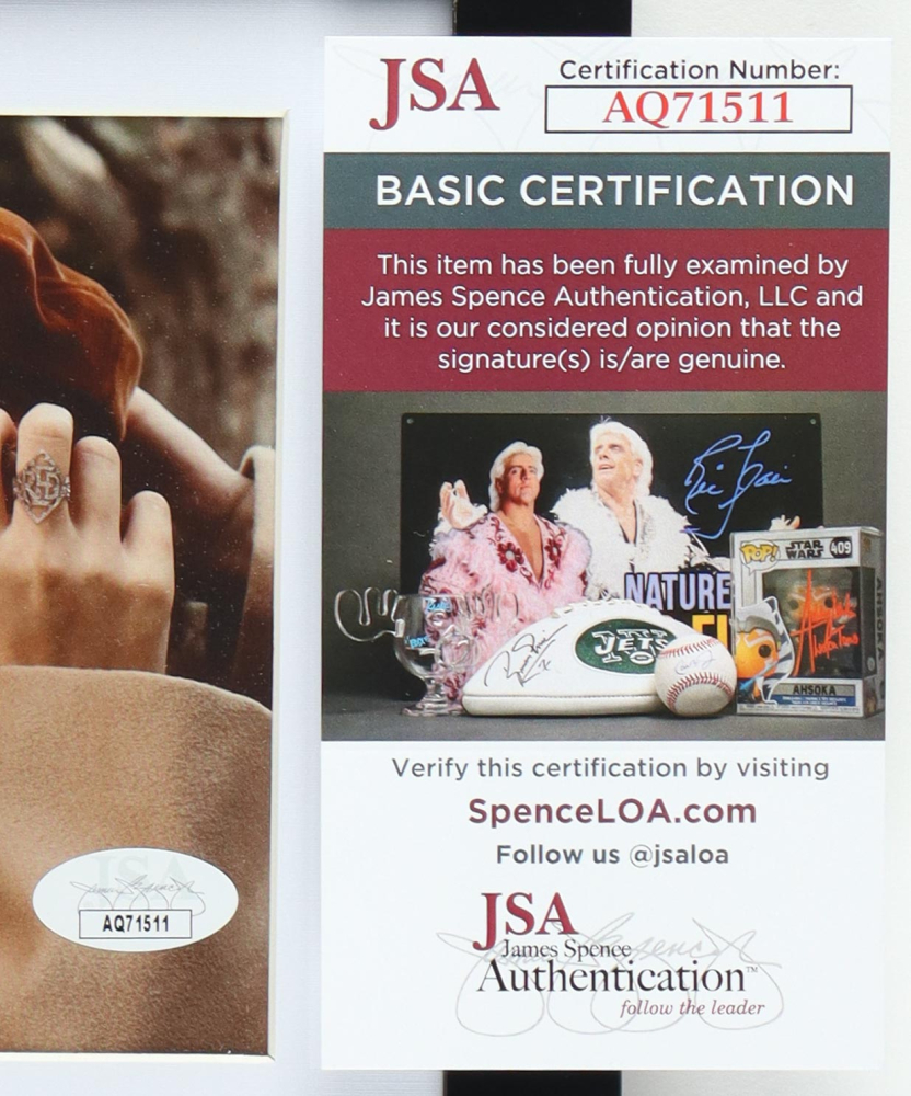 Taylor Swift Signed Custom Framed "Red: Taylor's Version" CD Booklet ...