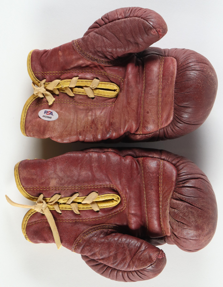 Mike Tyson Signed Pair of (2) Vintage 1960 Hutch Boxing Gloves In ...