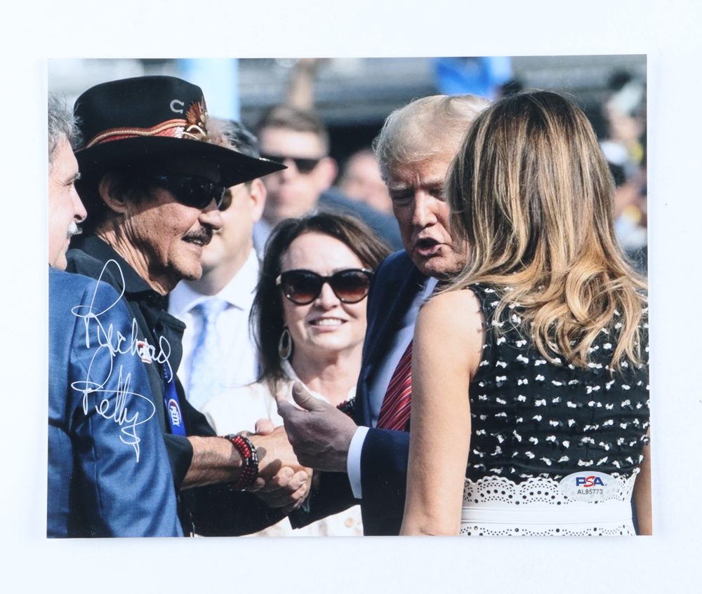 Richard Petty Signed NASCAR 8x10 Photo (PSA) | Pristine Auction