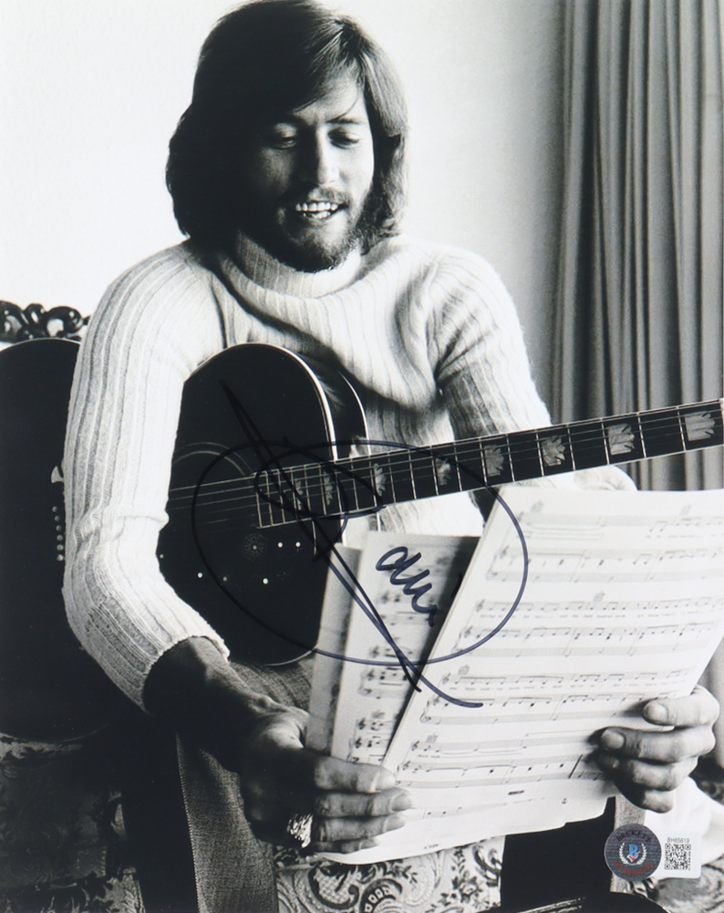 Barry Gibb Signed 8x10 Photo (Beckett) | Pristine Auction