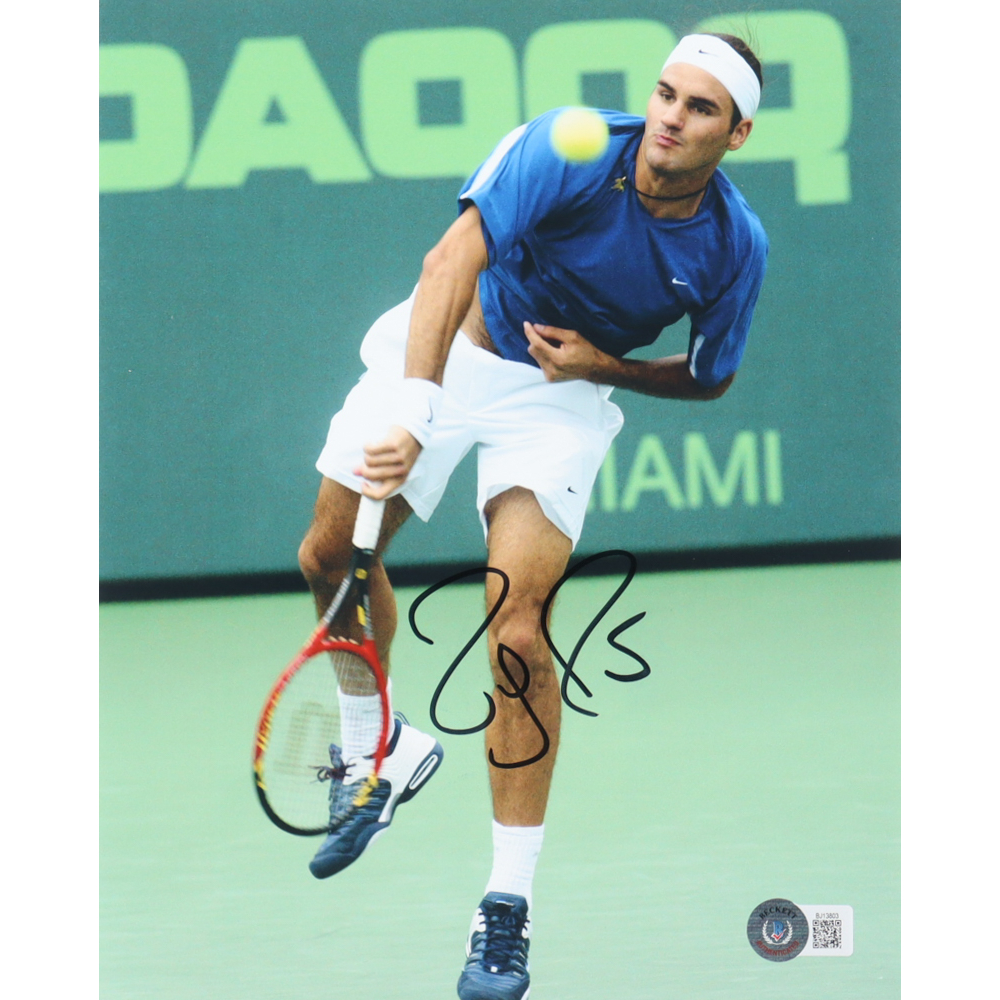 Roger Federer Signed 8x10 Photo (Beckett) | Pristine Auction