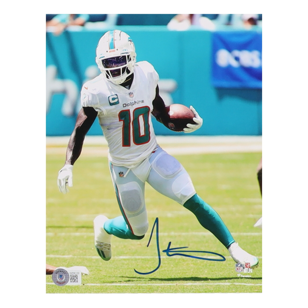 Tyreek Hill Signed Dolphins 8x10 Photo (Beckett) | Pristine Auction