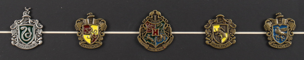 "Harry Potter" Custom Framed Poster Print Display with Set Of (5) Metal ...