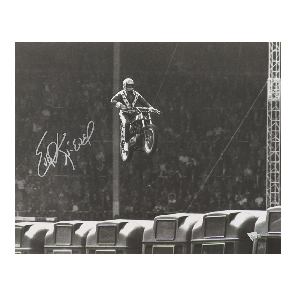 Evel Knievel Signed 16x20 Photo (Fanatics) | Pristine Auction