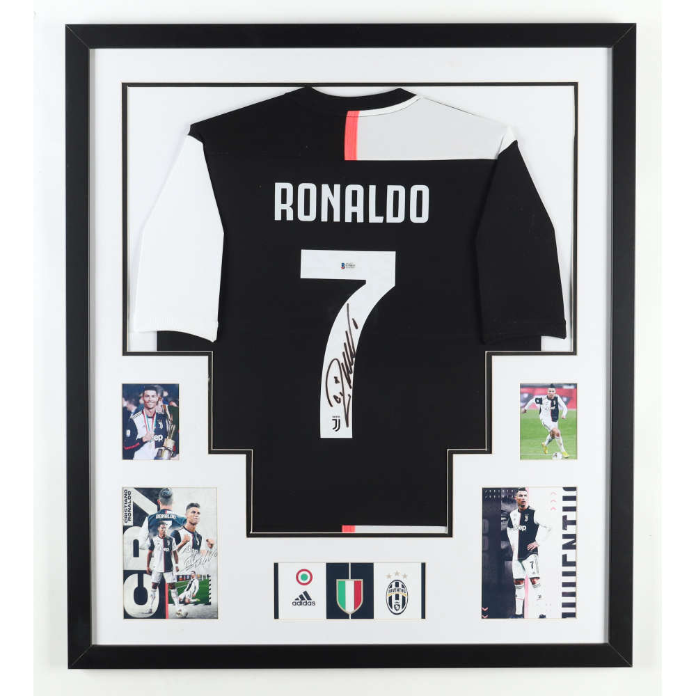 Cristiano Ronaldo Signed Juventus FC Custom Framed Jersey (Beckett ...