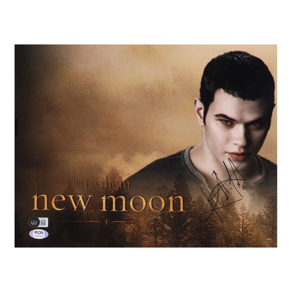 Kellan Lutz Signed "The Twilight Saga: New Moon" 11x14 Photo (Beckett ...