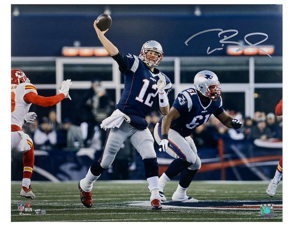 Tom Brady Signed Patriots 16x20 Photo (Fanatics) | Pristine Auction