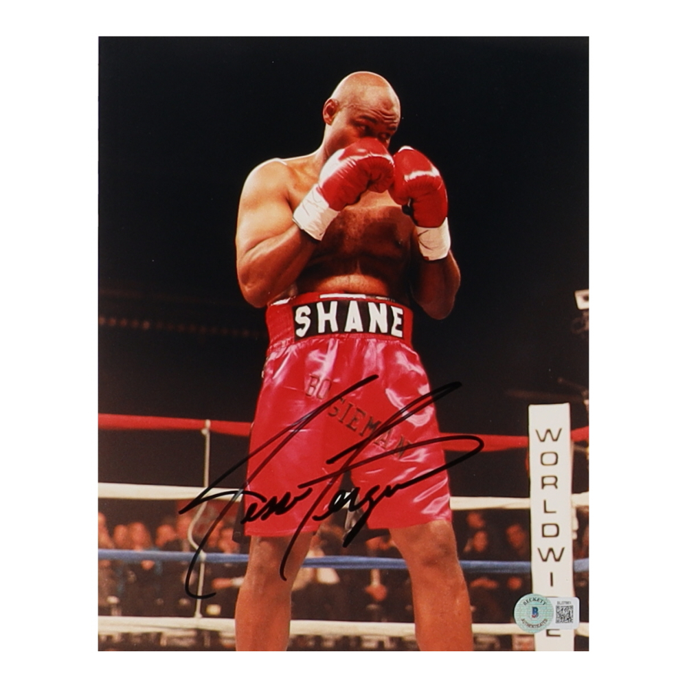 Jesse Ferguson Signed 8x10 Photo (Beckett) | Pristine Auction