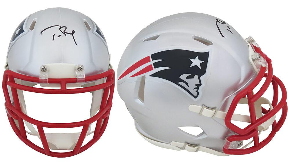 Tom Brady Signed Patriots Speed Mini Helmet (Fanatics) | Pristine Auction