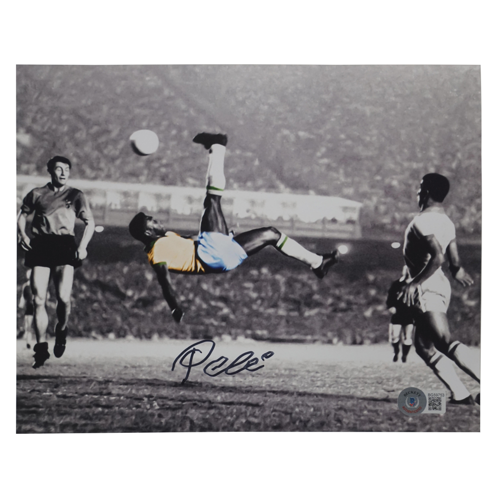 Pele Signed Team Brazil 8x10 Photo (Beckett) | Pristine Auction