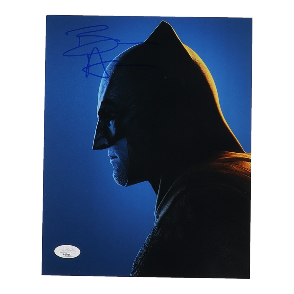 Ben Affleck Signed "Batman" 8x10 Photo (JSA) | Pristine Auction