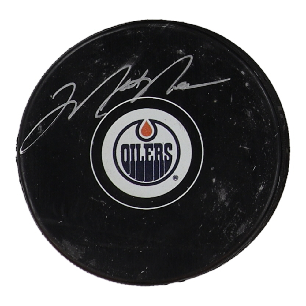 Mark Messier Signed Oilers Logo Hockey Puck (Fanatics) | Pristine Auction