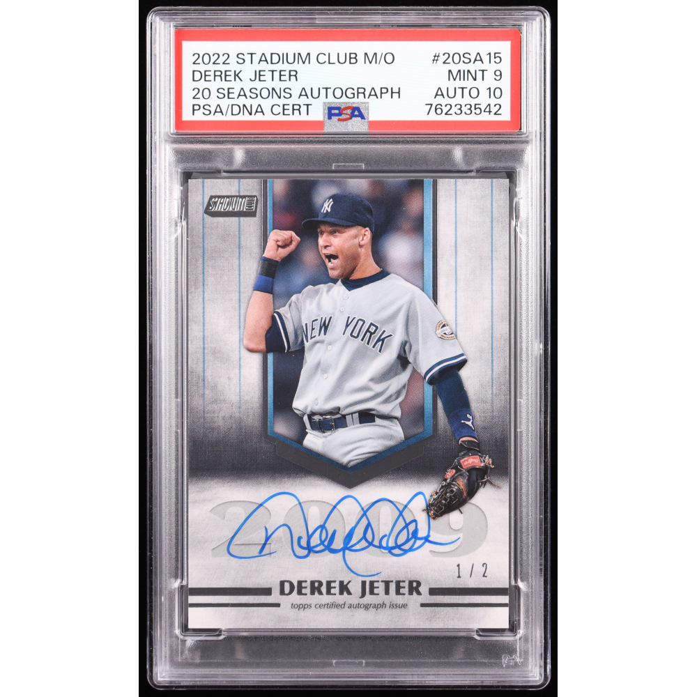 Derek Jeter 2022 Topps Stadium Club Members Only / 20 Seasons Autograph ...