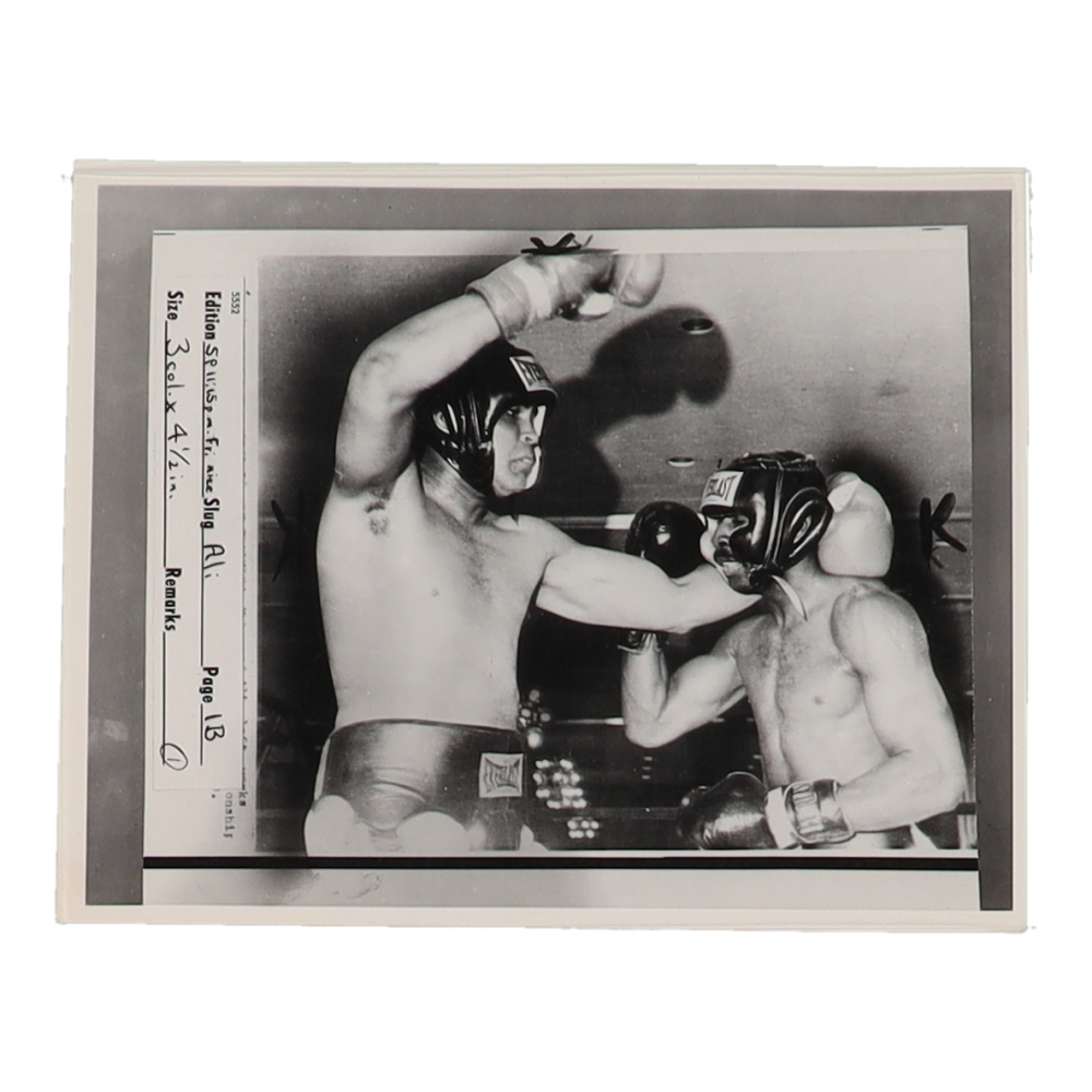 Muhammad Ali VS Jesse Hicks Fight Photo | Pristine Auction