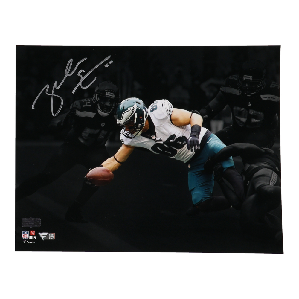Zach Ertz Signed Eagles 11x14 Photo (Ertz & Fanatics) | Pristine Auction