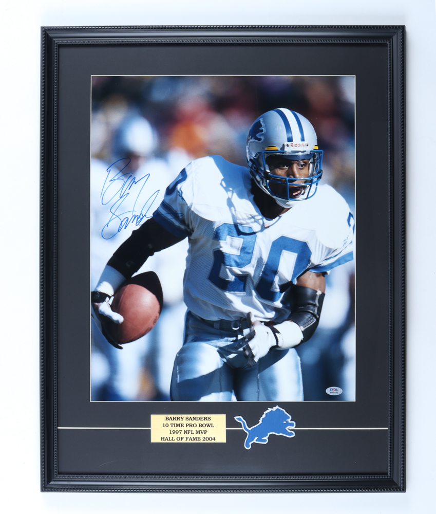 Barry Sanders Signed Lions Custom Framed Photo Display With Lions Cloth ...