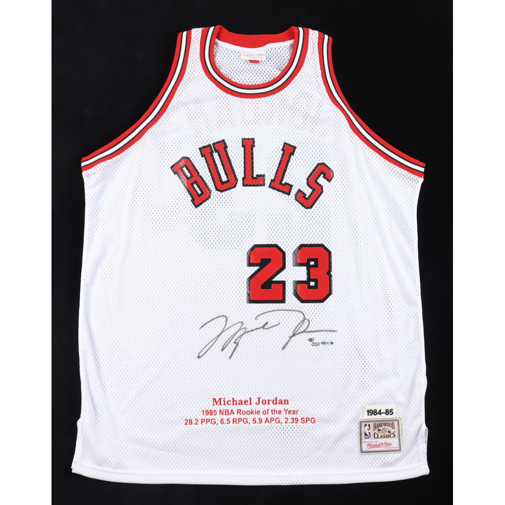 Michael Jordan Signed LE Bulls Rookie Highlight Stat Jersey (UDA) | Pristine Auction