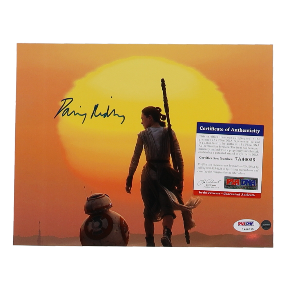Daisy Ridley Signed "Star Wars: The Force Awakens" 8x10 Photo (PSA ...