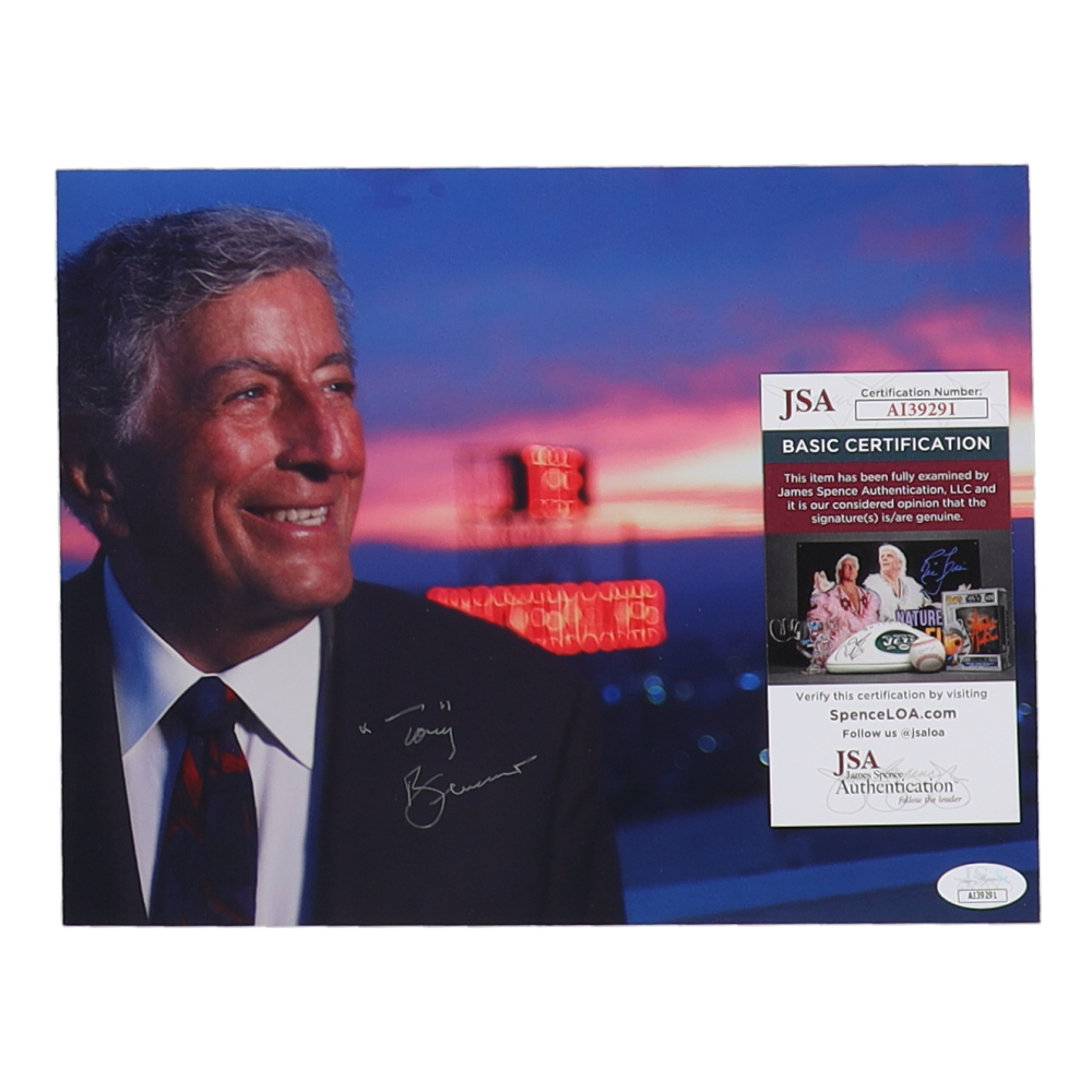 Tony Bennett Signed 8x10 Photo (JSA) | Pristine Auction