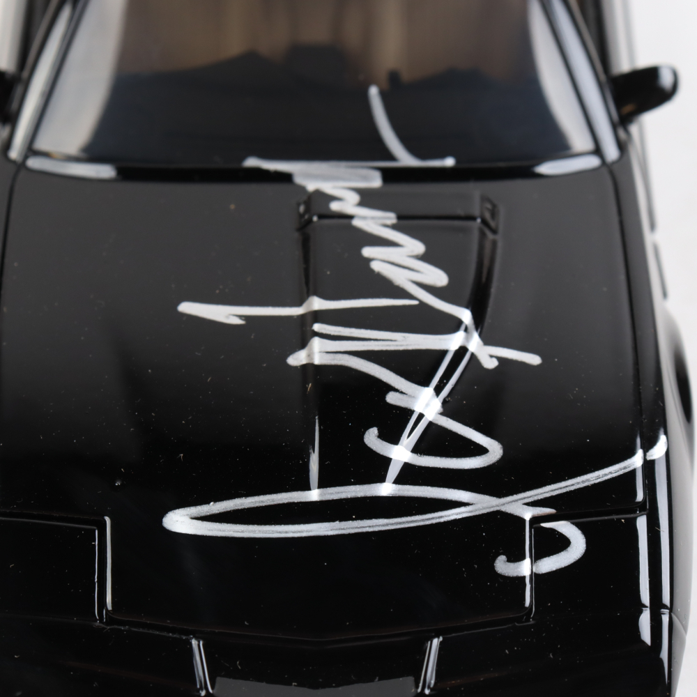David Hasselhoff Signed "Knight Rider" 1:24 Diecast Car (Beckett ...