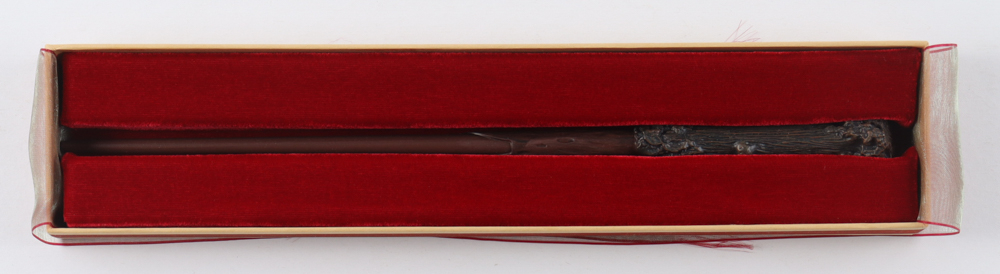 Daniel Radcliffe Signed "Harry Potter" Authentic Replica Wand With ...