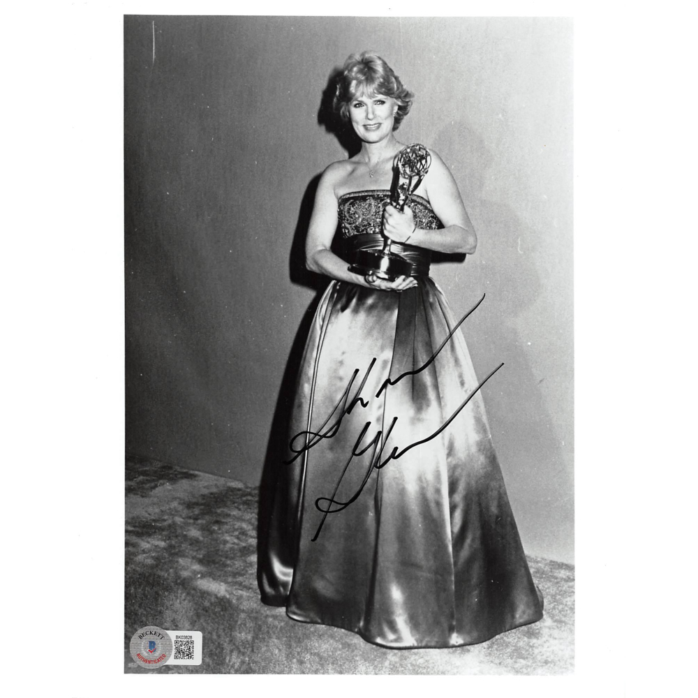 Sharon Gless Signed "Cagney & Lacey" 8x10 Photo (Beckett) | Pristine ...