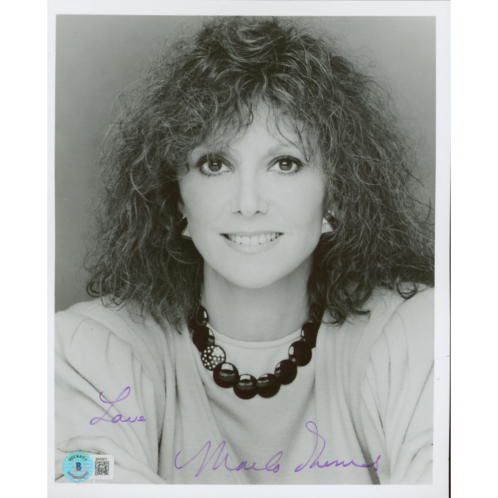 Marlo Thomas Signed "That Girl" 8x10 Photo Inscribed "Love" (Beckett ...