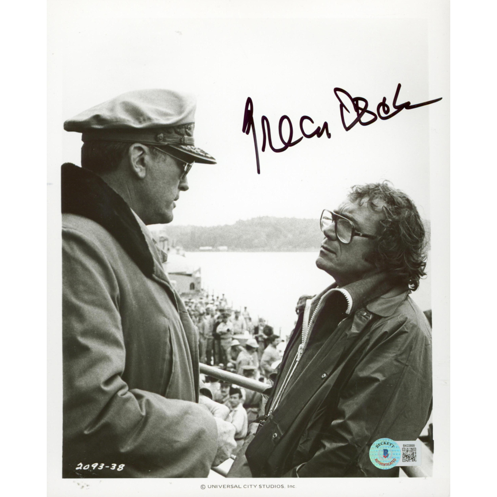 Gregory Peck Signed "MacArthur" 8x10 Photo (Beckett) | Pristine Auction